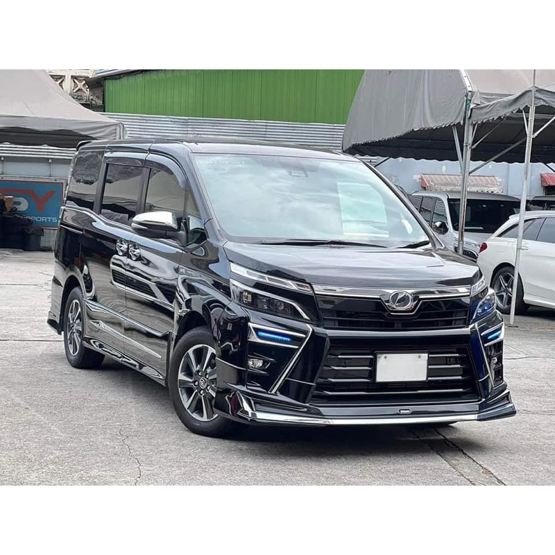 Toyota voxy ZS 2018 2019 2020 modellista MDLS bodykit body kit ...