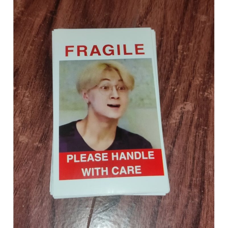 KPOP IDOL MEME FUNNY FACE FRAGILE STICKER 24PCS | Shopee Malaysia