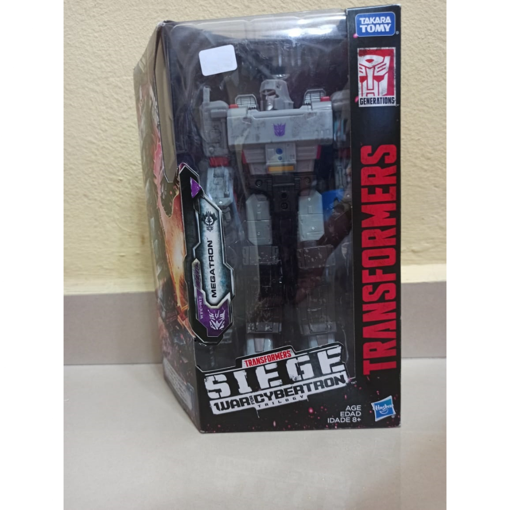 Hasbro Transformers Generation Siege War for Cybertron Voyager Class Megatron (Display Sample ...