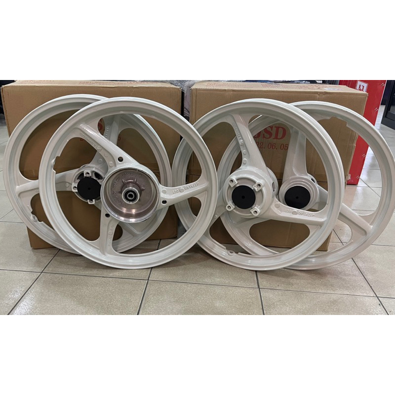 ENKEI YAMAHA LC135 Y125 399 3L 3LEG 14/16 SPORT RIM (FULL COP) 3 BATANG RIM | Shopee Malaysia