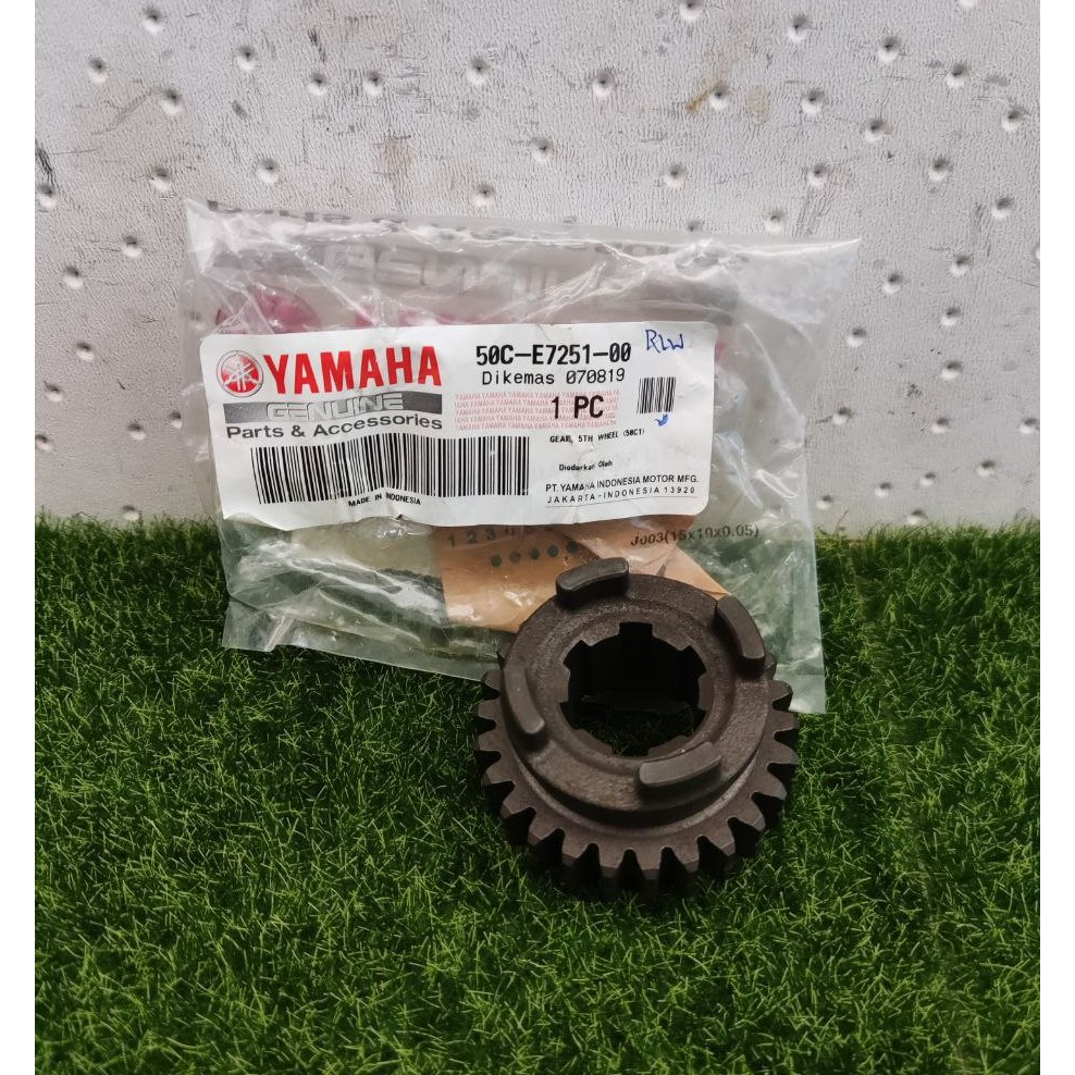 ORIGINAL HLY YAMAHA LC NEW, LC V2-V6 5TH GEAR WHEEL (50C) | Shopee Malaysia
