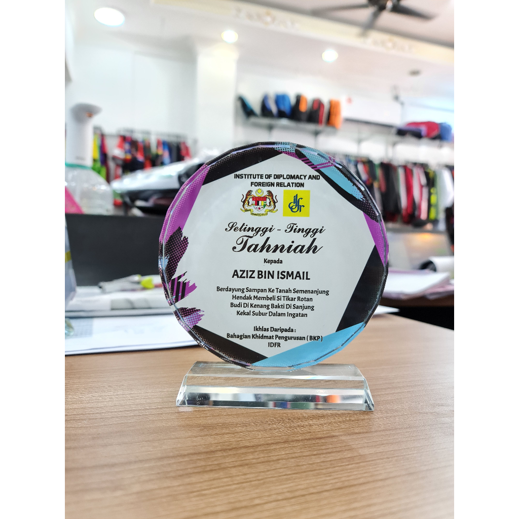 Crystal Plaque Cenderahati Event | Sekolah Dinner Anugerah Hari Guru ...