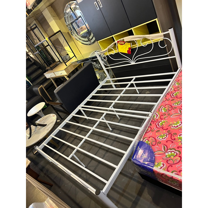 READY STOCK KATIL QUEEN BESI/ METAL QUEEN BEDFRAME | Shopee Malaysia