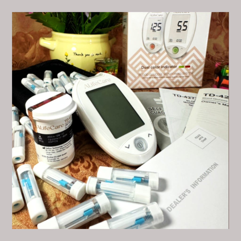 Glucometer Set [Blood Glucose Meter 1unit & Test Strips 25pcs & safety ...
