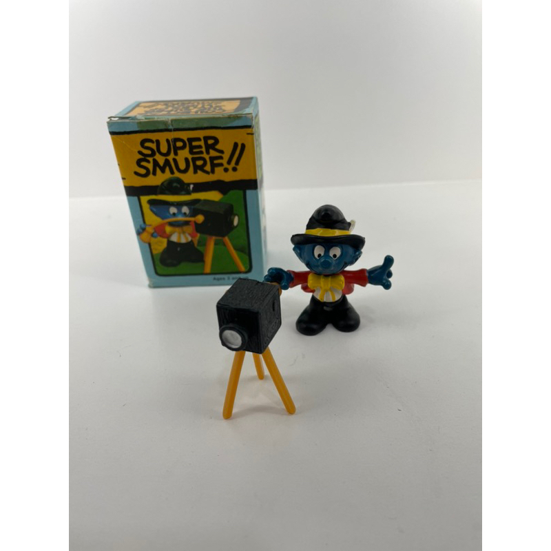 Vintage 1981 Smurf Figure Peyo Schleich Super Smurf Photographer ...