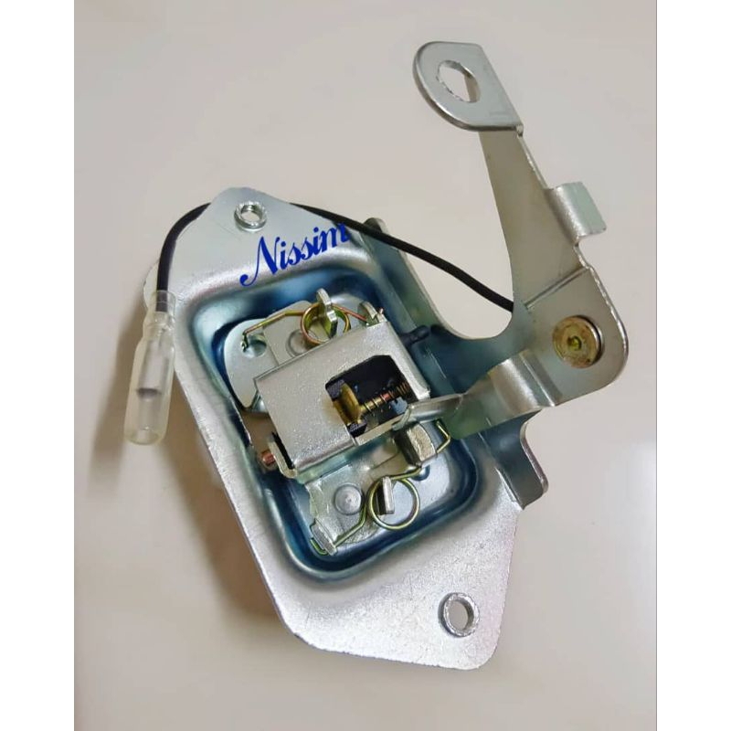 Bonnet Lock Vannete C22 (beza tahun 88"&94") & Bonnet Striker | Shopee ...