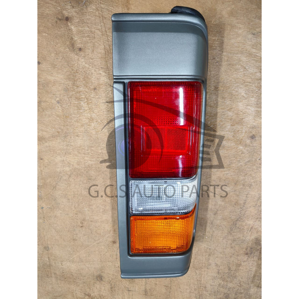 Ford Maxi Ford Econovan ST30 (1985) Tail Lamp / Lampu Belakang UNIT ...