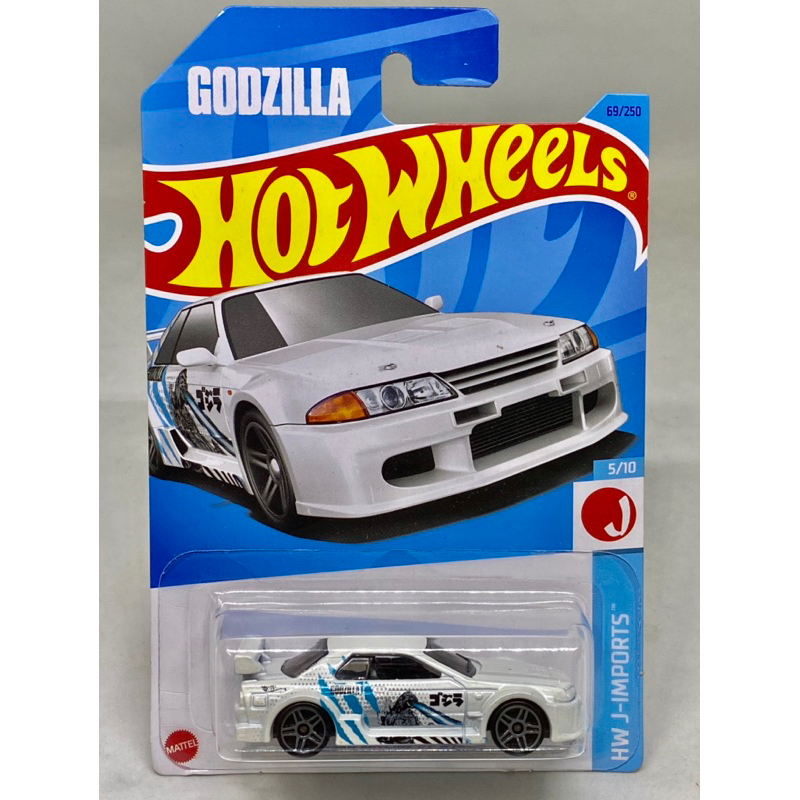 Hot Wheels NISSAN SKYLINE GTR R32 White GTR Godzilla Racing Sports 64 ...