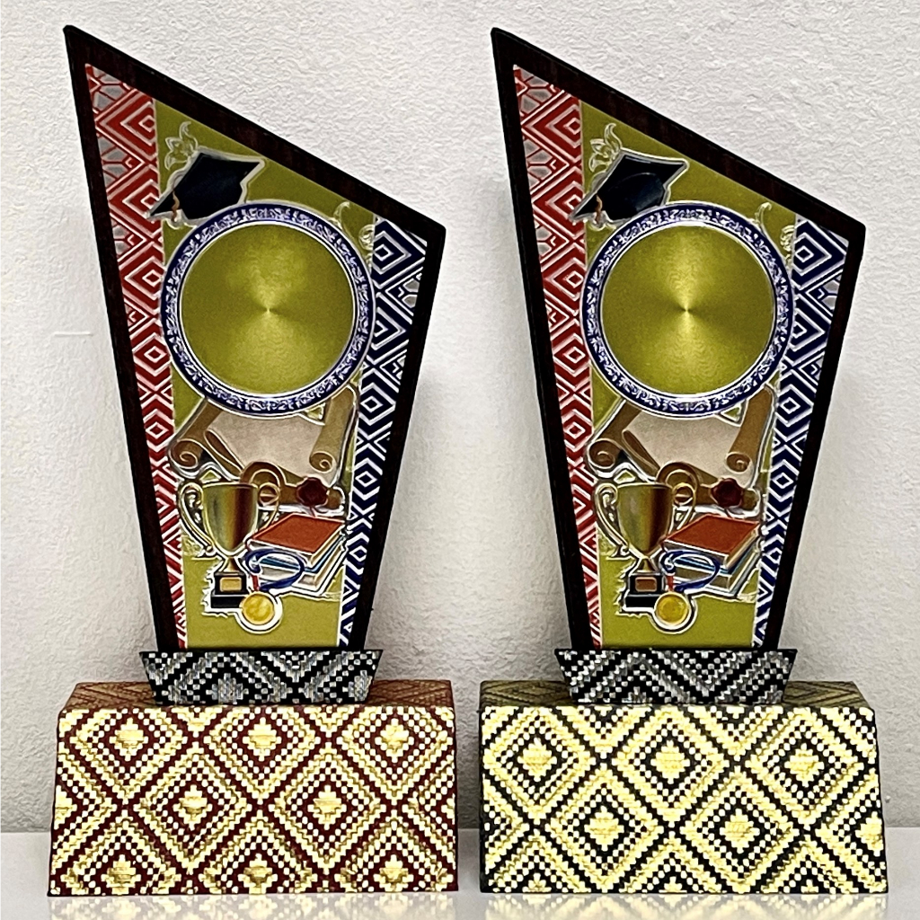 Plak Trofi Kayu Songket EP730 Wooden Trophy (HADIAH SUKAN DAN HADIAH ...