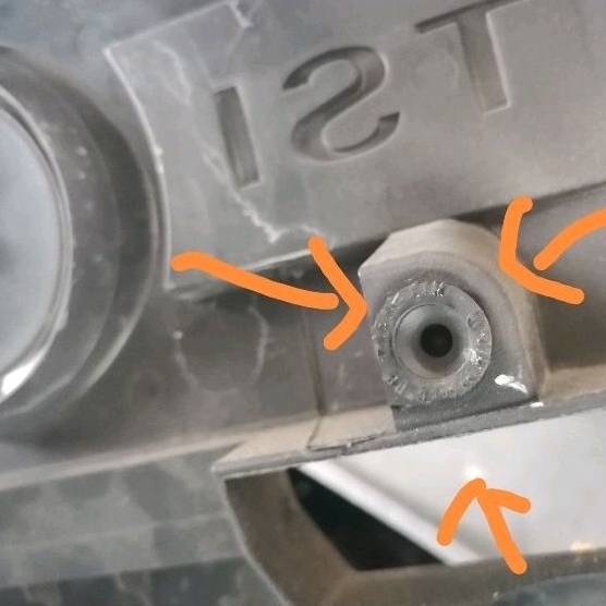 Volkswagen jetta Engine cover rubber quality engine cover mount ...