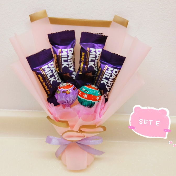 mini bouquet cadbury /mini dairy milk /Door gift Surprise Gift ...