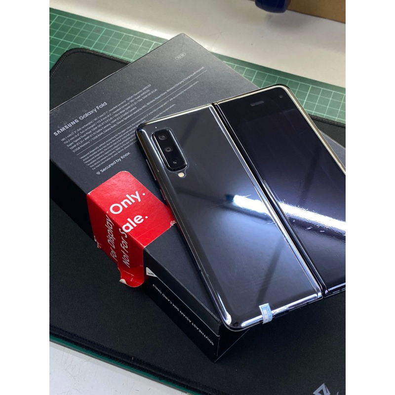 [Demo Set] Samsung Galaxy Z Fold 1 12/512gb Fullset Demo Set (SME Set ...