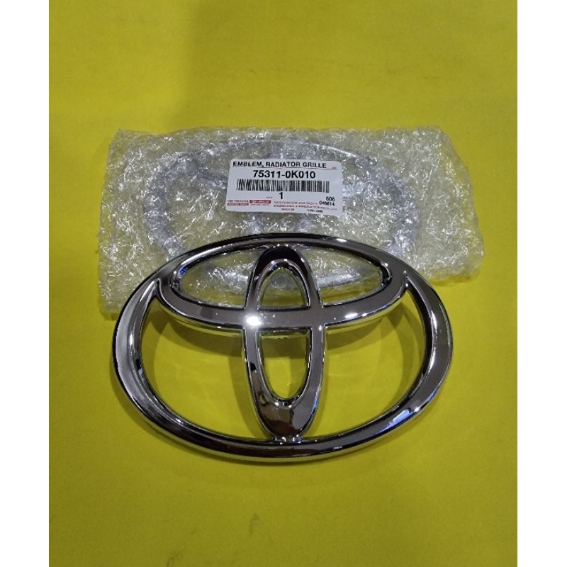 ORIGINAL HILUX KUN25 KUN26 2005-2014YEAR FRONT GRILLE LOGO EMBLEM 75311 ...