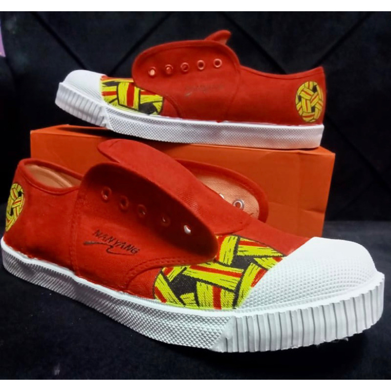 Kasut Nanyang Red Stylo Fancy Sepak Takraw STL Custom Shoes | Shopee ...