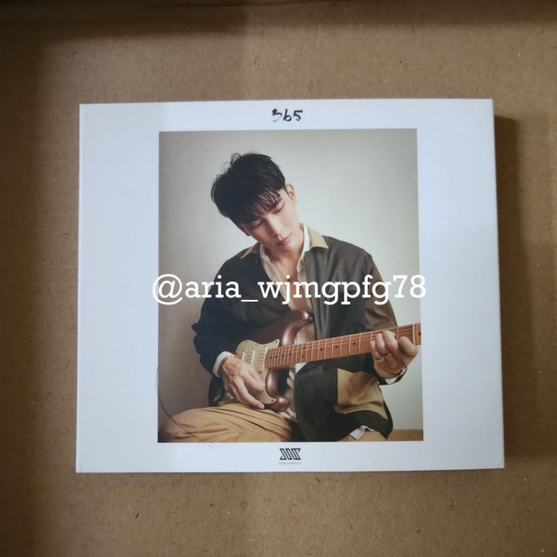 Mew Suppasit The 1st Album "365" (Mewlions Limited Edition) [PRICE INCL ...