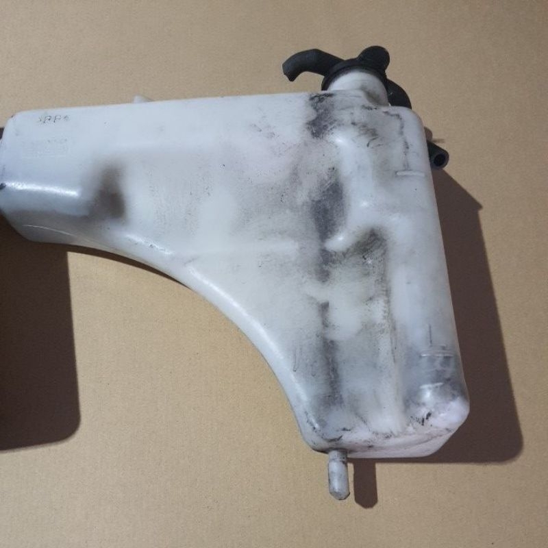 Toyota estima acr30 mcr30 radiator spare tank (denso) | Shopee Malaysia
