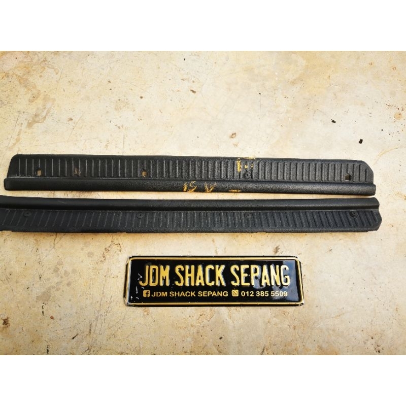 NISSAN CEFIRO A31 FRONT DOOR STEP / KICK PLATE | Shopee Malaysia