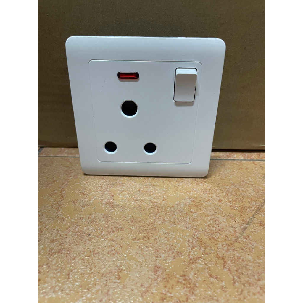 PLUG SOCKET 15A 3PIN HEAVY DUTY WATER HEATER Palam dalaman 内插圆头插座 ...