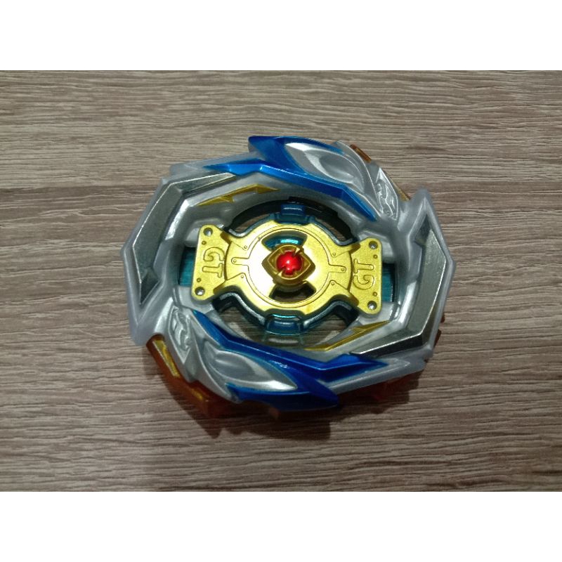 Beyblade Burst Imperial layer bases sahaja Takara Tomy. | Shopee Malaysia