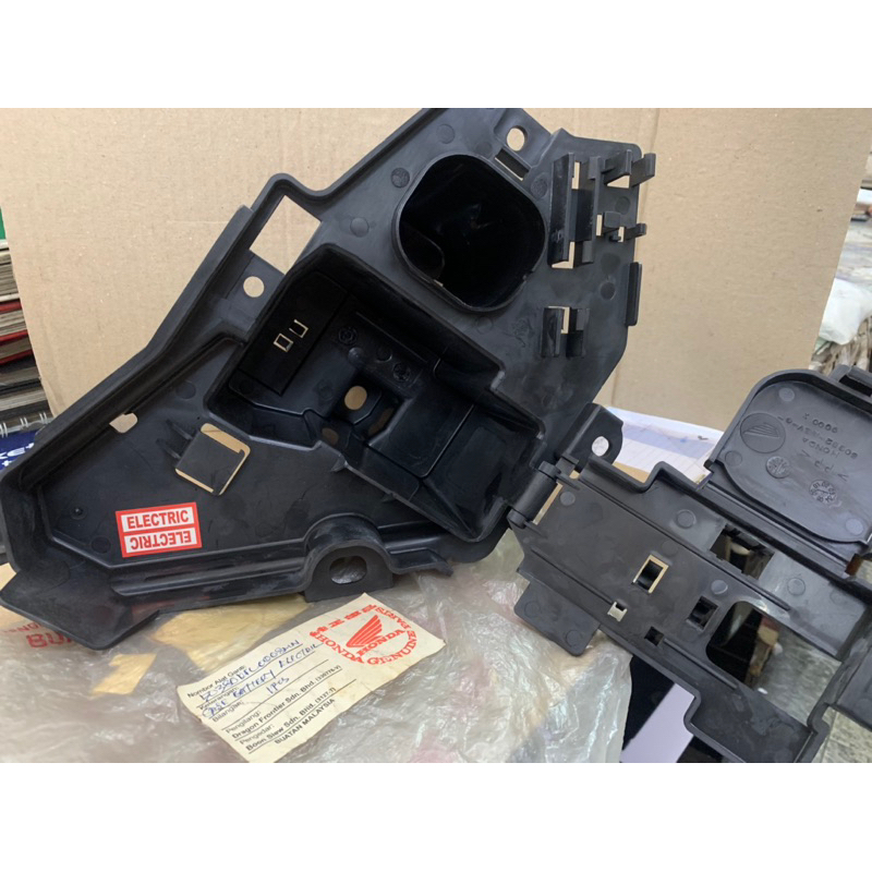 Honda EX5 CLASS / WAVE 100 (Original) Battery Case With Hinge -STARTER ...