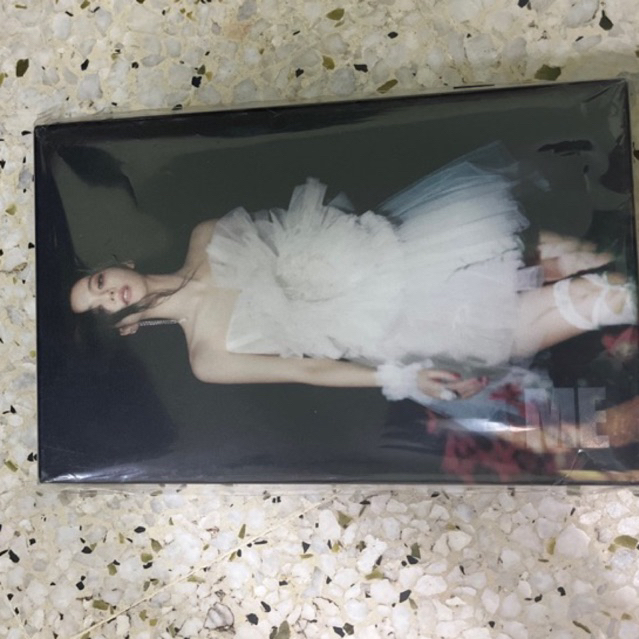 Blackpink-Jisoo[UNSEALED] | Shopee Malaysia