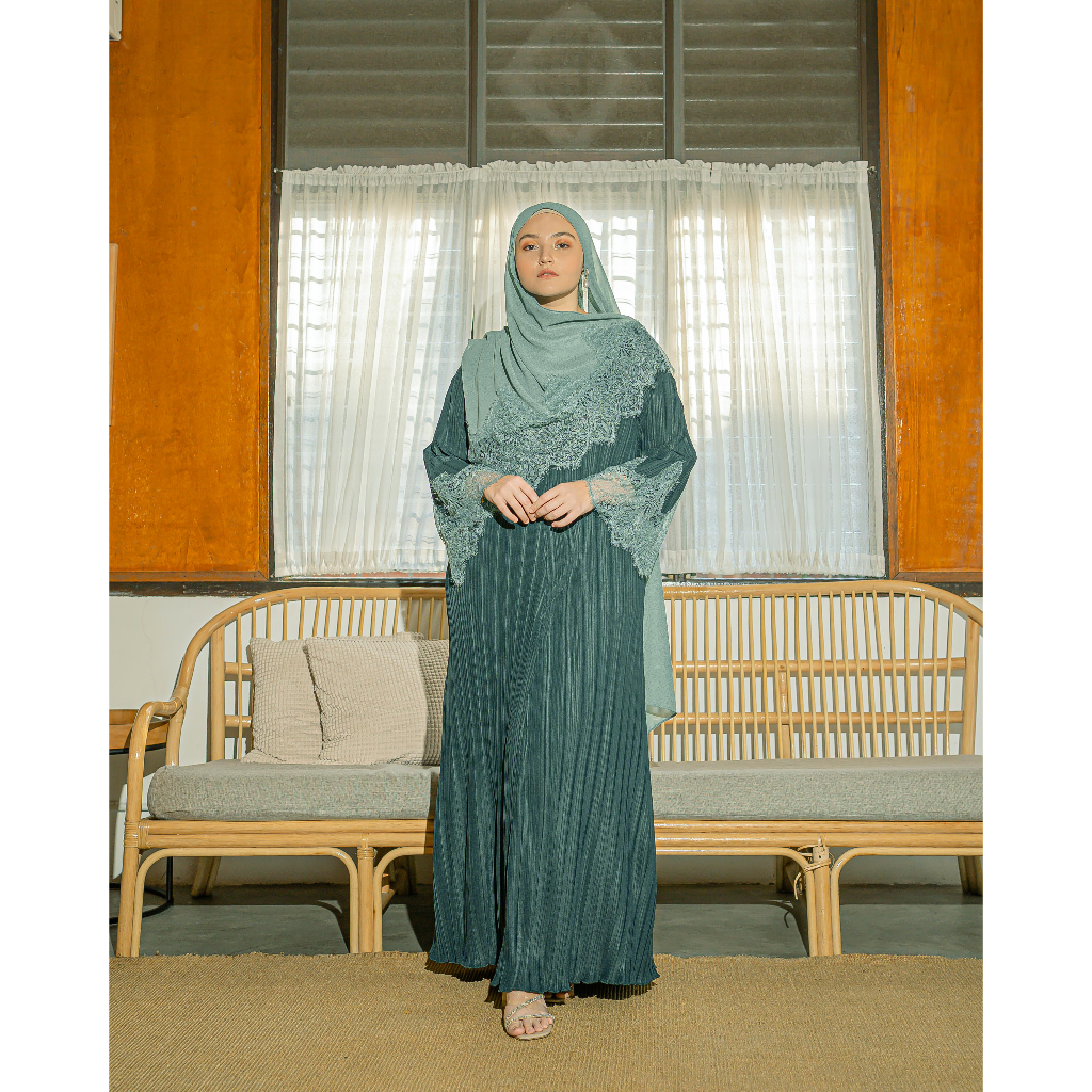 Dian Signature Medina Pleated Dress Plus Size | Shopee Malaysia