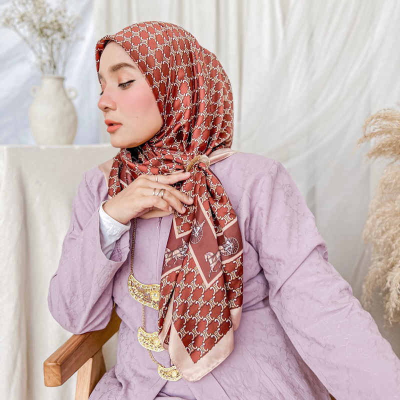 ADORA Tudung Instant Bawal Satin Pattern Corak Raya by Scarfsweethoney ...