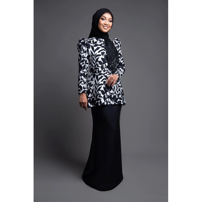 Baju Kurung Modern. Ready Stock. Baju Kurung RR. Baju Kurung Rizman ...