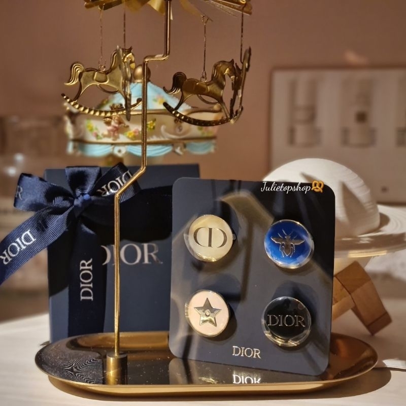 CD Beaute Exclusive Brooch/Pin Set (4pcs) | Shopee Malaysia