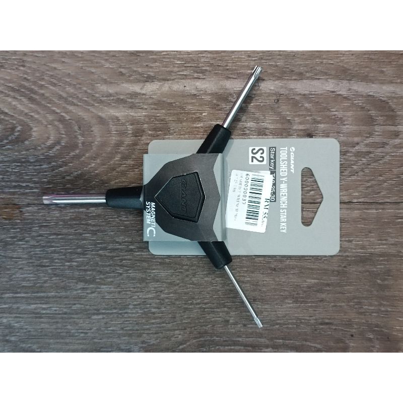 GIANT TOOLSHED Y - WRENCH STAR KEY | Shopee Malaysia