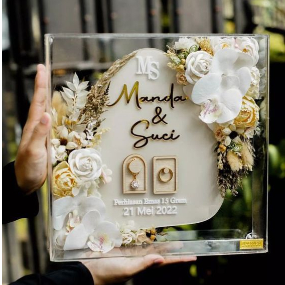 Acrylic Gift Box for wedding / Kotak Acrylic Duit Hantaran Kahwin Frame ...