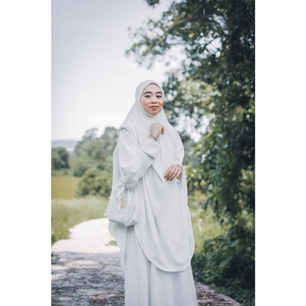 SET TELEKUNG DAN JUBAH NUNHA MARKAZ TIJAARI BY NEELOFA (SET TELEKUNG/MINI SEJADAH) | Shopee Malaysia