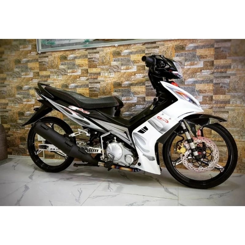 YAMAHA LC135 V1 HITAM CUSTOM RC RED HLY ORI/OEM READY STOCK | Shopee ...