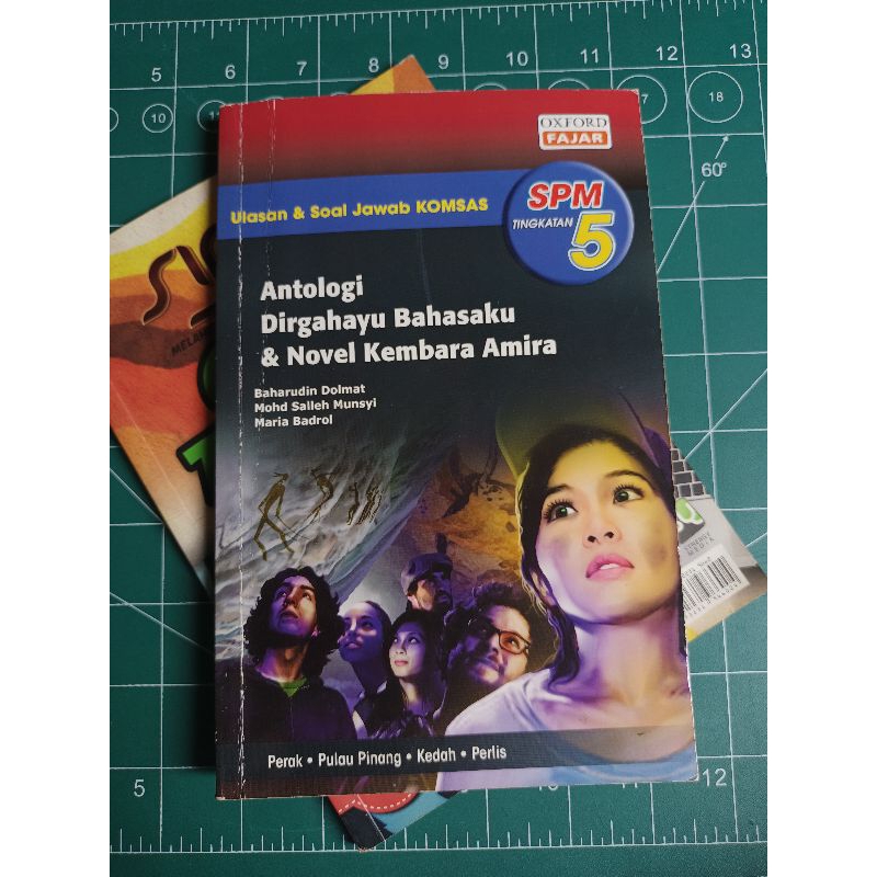 Ulasan dan soal jawab Komsas: Antologi Dirgahayu Bahasaku & Novel ...