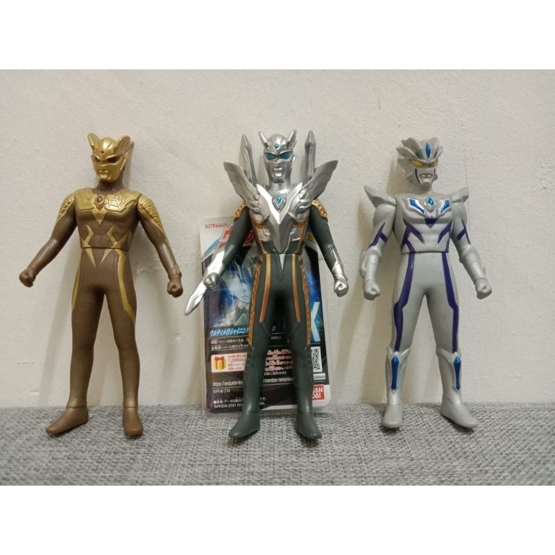 UHS ultraman zero form gold beyond ultimate shining 5.5 inch | Shopee ...