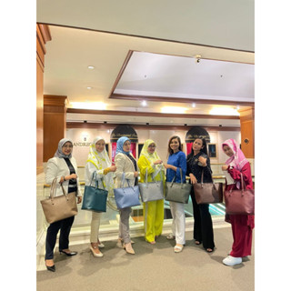 Rizman Ruzaini RR Basic Tote Bag 3 color baru | Shopee Malaysia