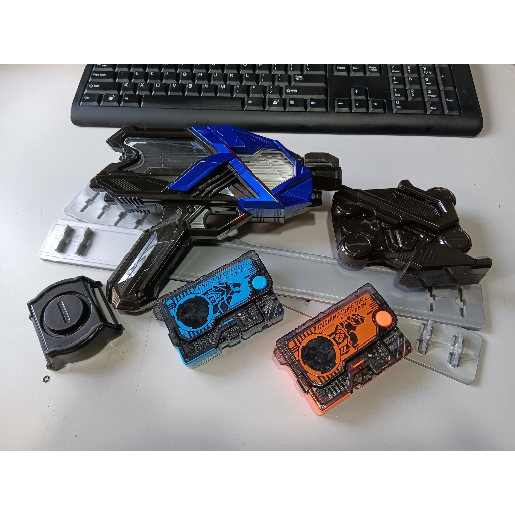 Kamen Rider Vulcan/Valkyrie _ DX Shotriser ( with DX Wolf & DX Cheetah ...