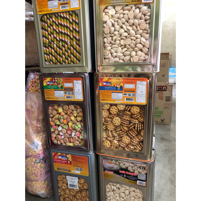 Biskut Tin 5kg/4kg/3.5kg Choco Bear, Wafer Roll, Kuih Bangkit, Ice Gem, Mini Pineapple dll ...