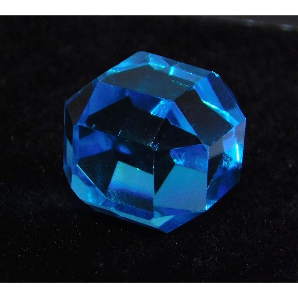 Natural Brazil Blue Topaz 19.30 Cts. Cube Cut Eye Clean Grade AAA+ ...