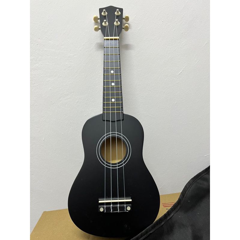 UKULELE GITAR MINI HITAM | Shopee Malaysia