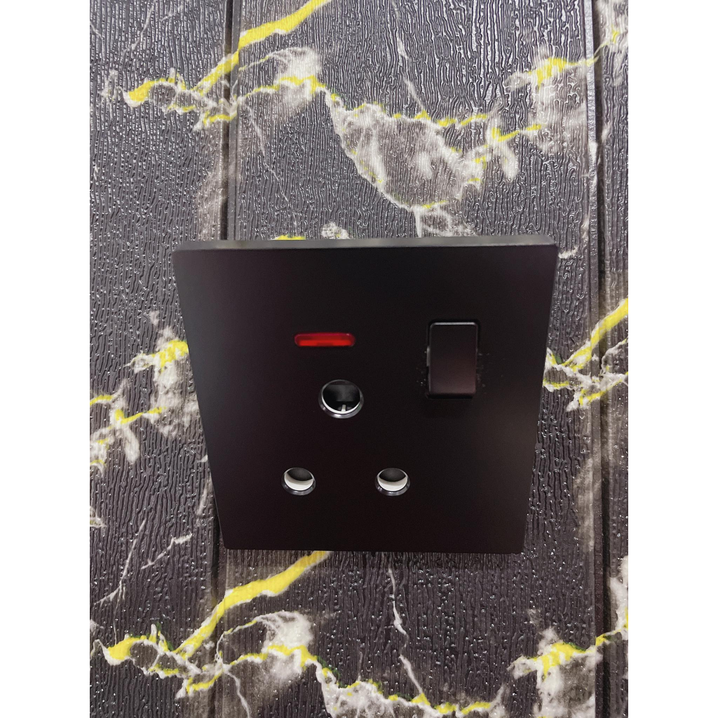 15A switch socket round plug top round 15a plastic / iron material ...