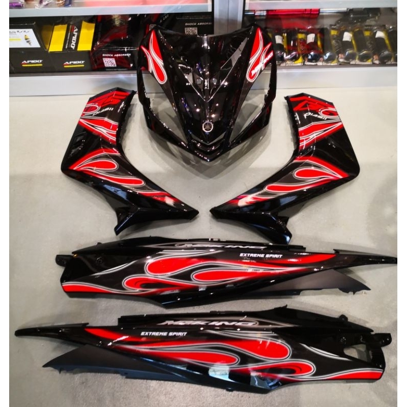 YAMAHA LC135 V1 HITAM CUSTOM RC RED HLY ORI/OEM READY STOCK | Shopee ...