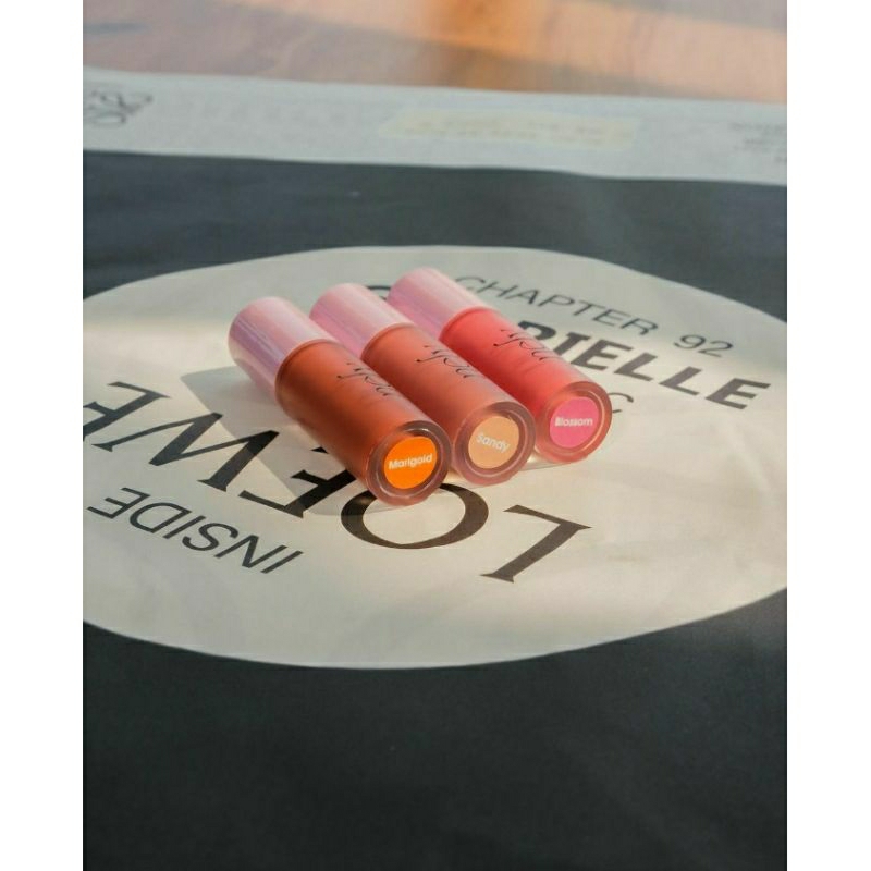 Lipmatte Nely - Nelysa Norazlan | Shopee Malaysia