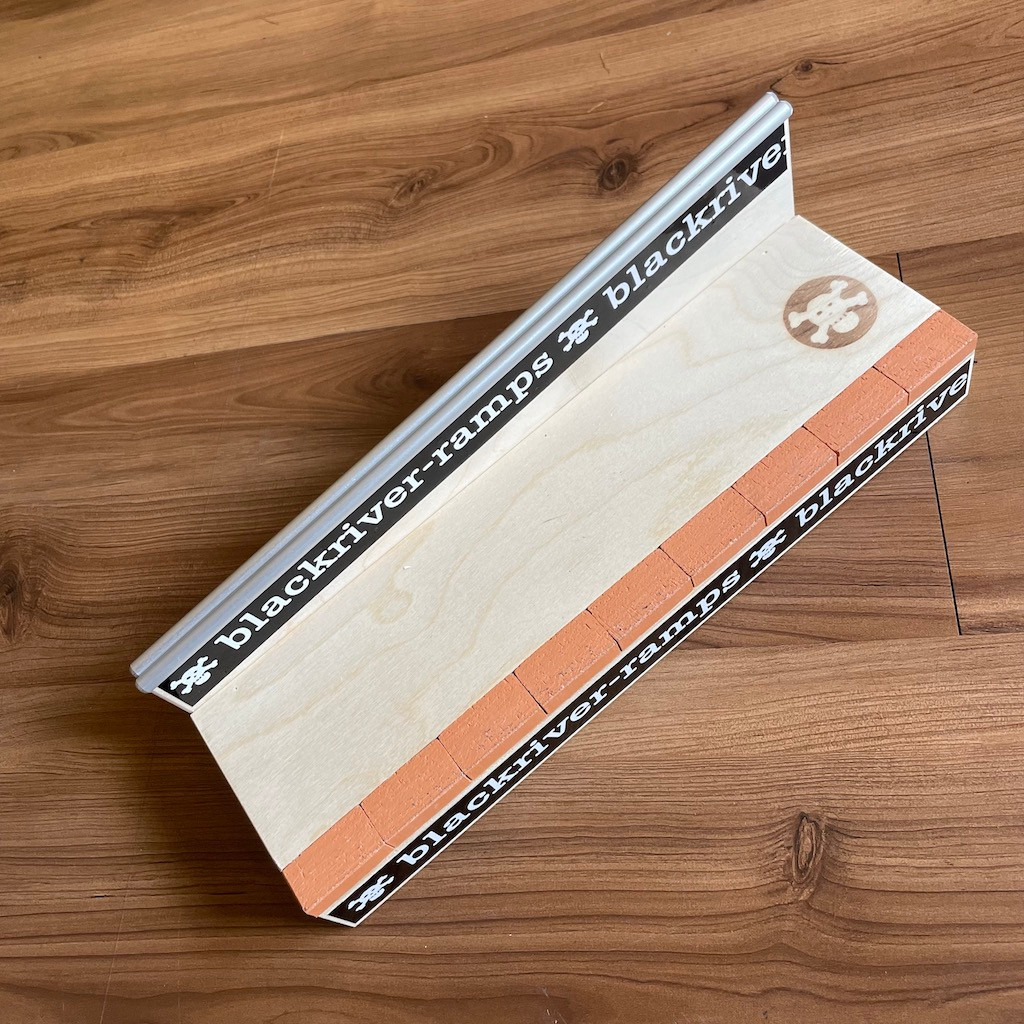 BLACKRIVER - Brick & Rail Ramp Fingerboard Obstacle | Shopee Malaysia
