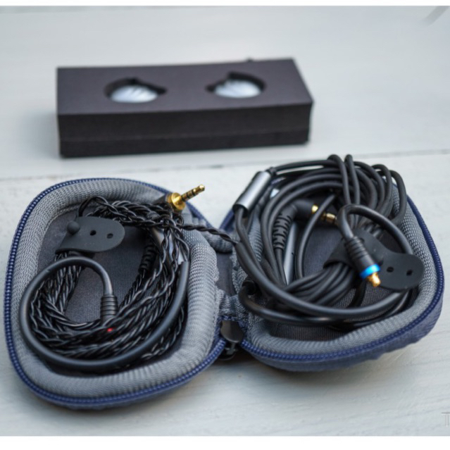 Red Ape, Soft Fabric Earphone Case: Zipper Pouch to Store Earphones and ...