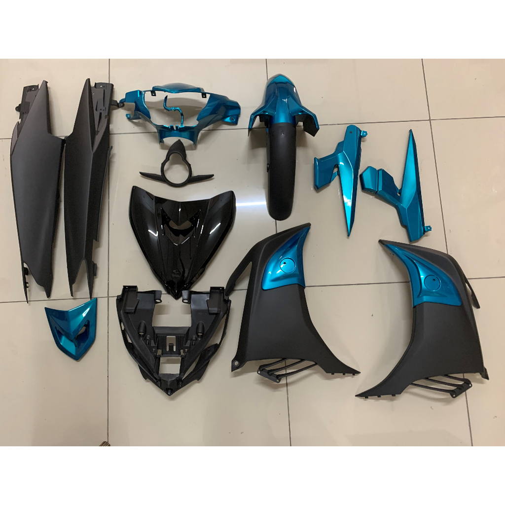 YAMAHA LC135 V7 BODY COVER SET PB CYAN/MS1 SILVER+BLUE/RM7 RED | Shopee ...