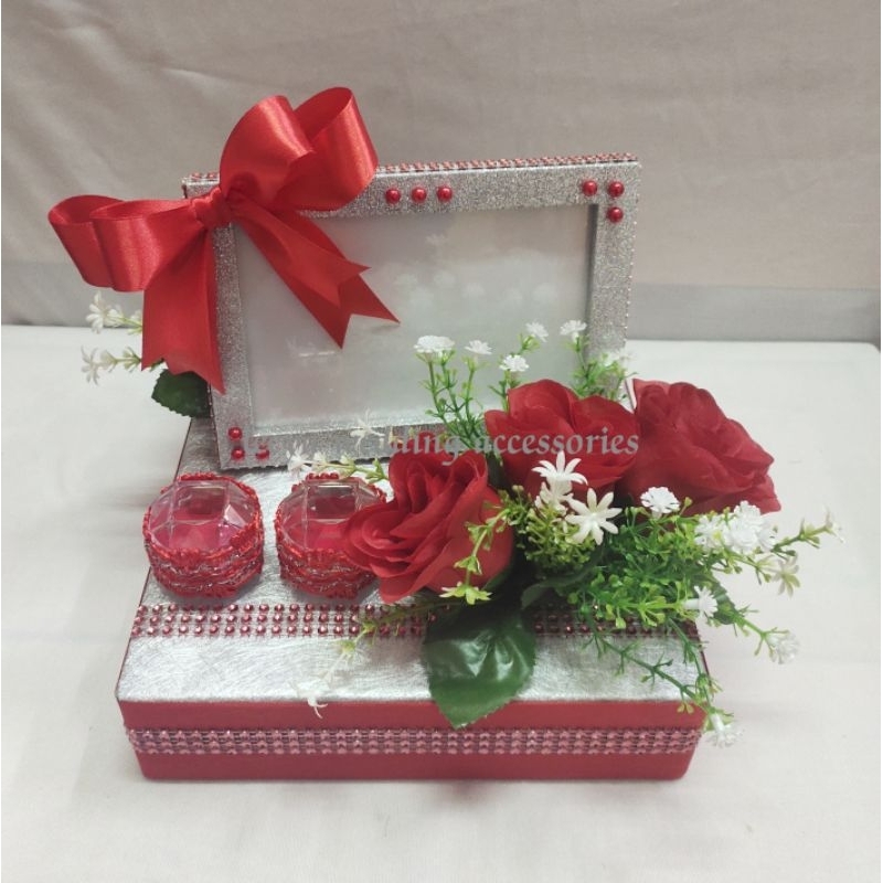 gubahan frame mas kahwin c/w 2 pc bekas cincin (red silver) | Shopee ...