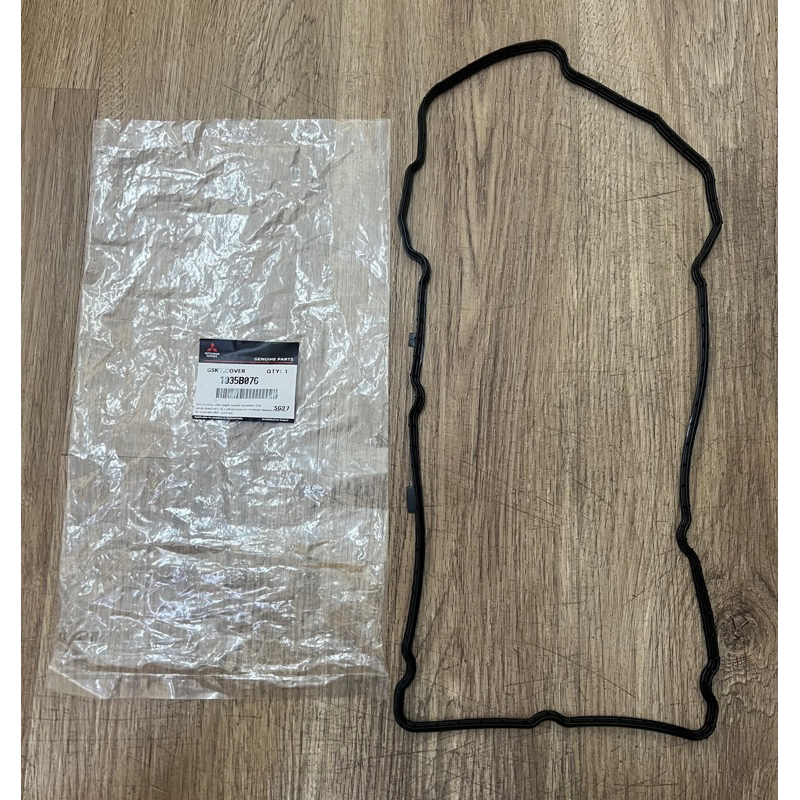 Mitsubishi Mirage Attrage A13A Valve Cover Gasket (Original) 1035B076 ...