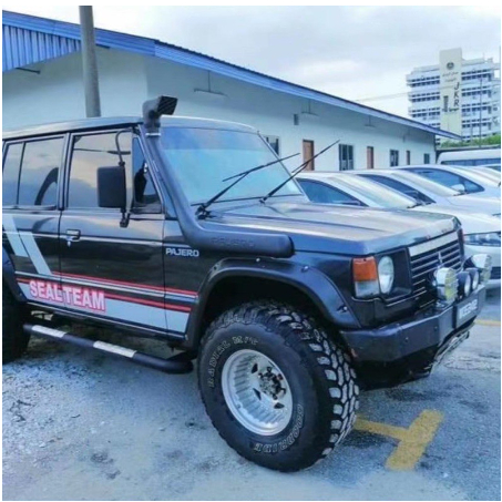 Mitsubishi Pajero L Body L047 82-91 L049 Lo (With PAJERO WORD) Vehicle ...