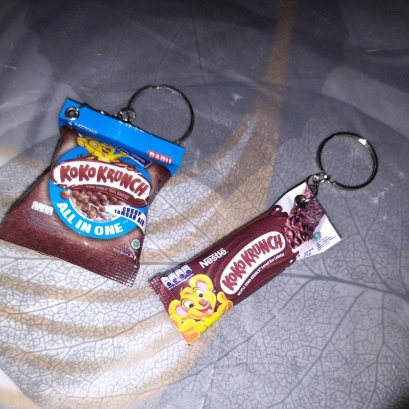 Choose/ PILIH Keychain miniature makanan food snack kit kat milo ...